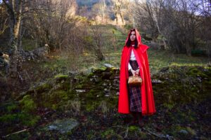 18th century cardinal cloak - Ele's Stories