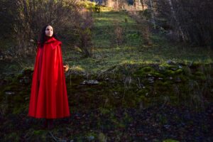 18th century cardinal cloak - Ele's Stories