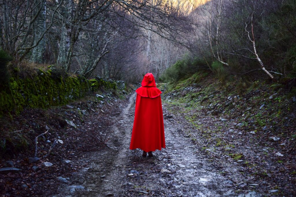 18th century cardinal cloak - Ele's Stories